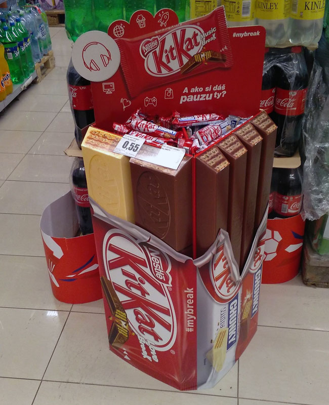 Popon | Image Gallery | Kit Kat Music Break Floor Display