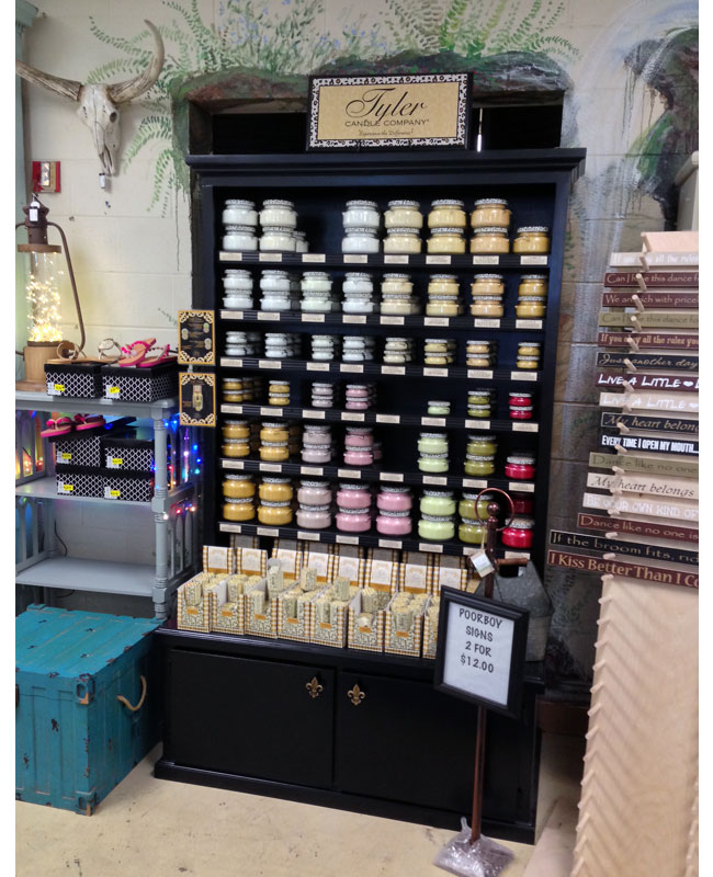 Popon | Image Gallery | Tyler Candle Company Floor Display