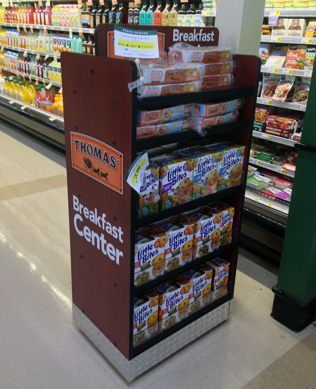 Popon | Image Gallery | Breakfast Center Floor Display