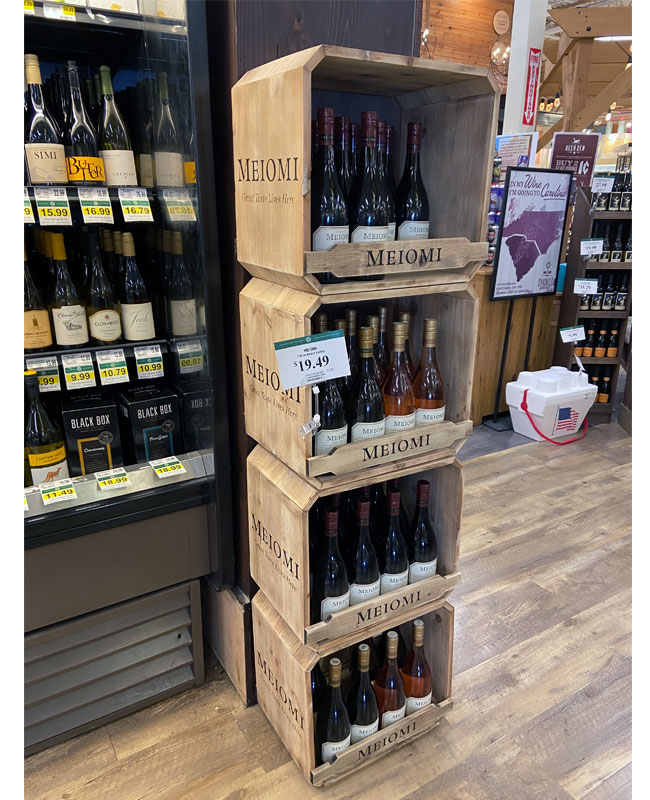 Popon | Image Gallery | Meiomi Great Taste Wine Box Display