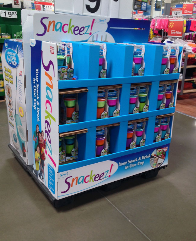 Popon | Image Gallery | Snackeez Half Pallet Display