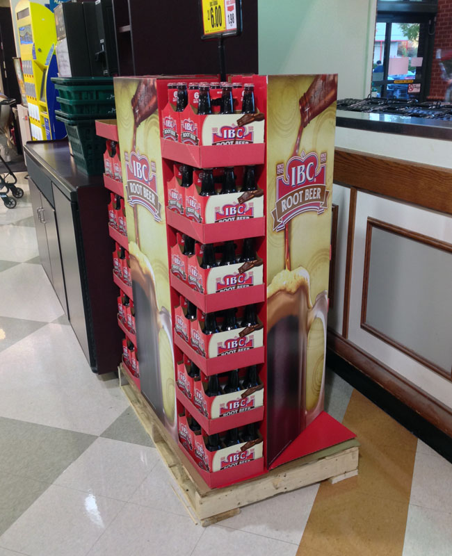 Popon | Image Gallery | IBC Root Beer Half Pallet Display