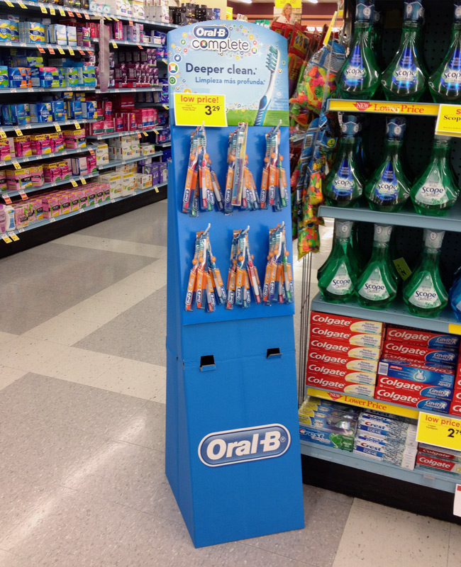 Popon | Image Gallery | Oral-B Deeper Clean Floor Display