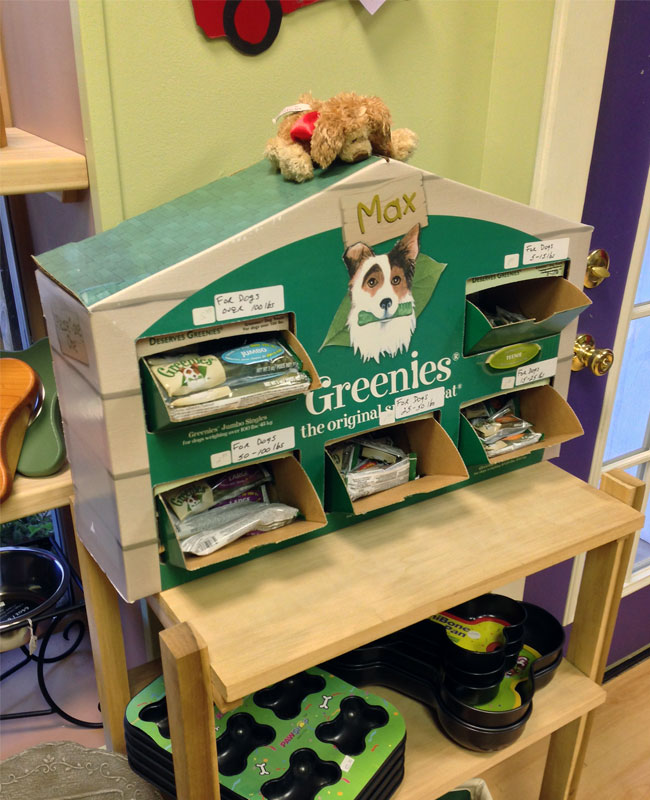 Popon | Image Gallery | Greenies Max Multi-Bin Counter Display