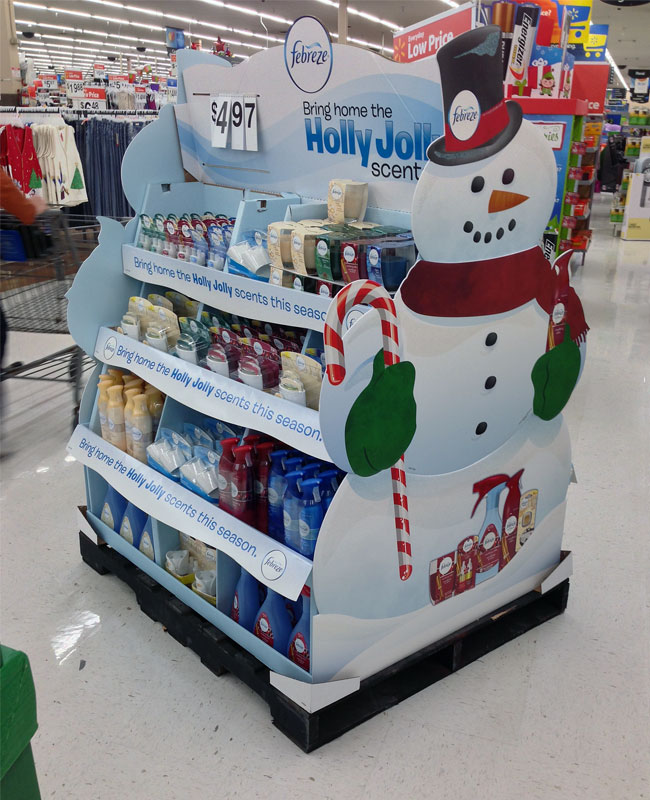 Popon | Image Gallery | Bring Home The Holly Jolly Scent Pallet Display