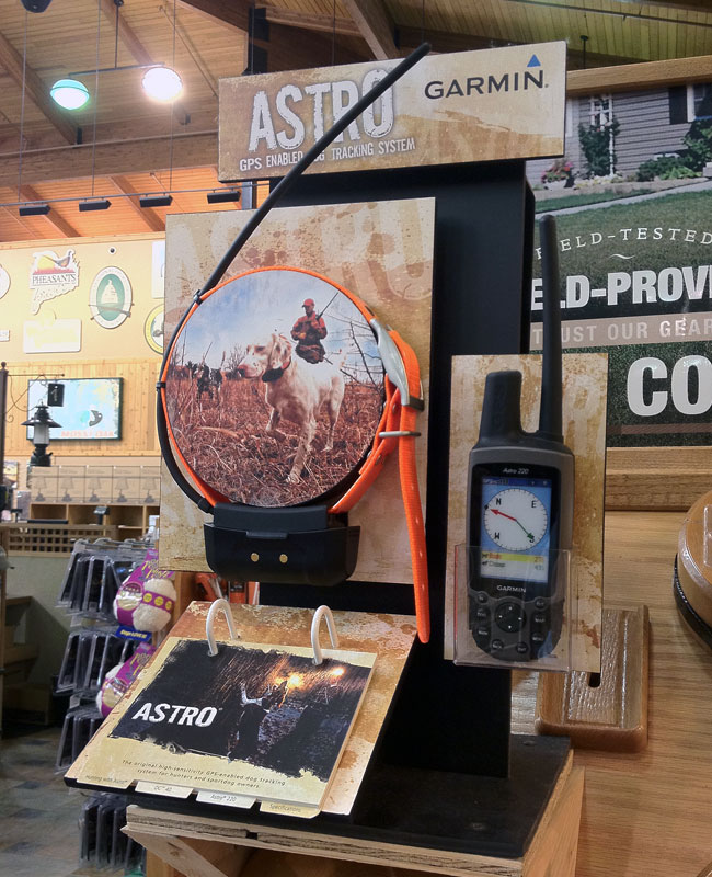 Popon | Image Gallery | Astro Garmin GPS Shelf Display