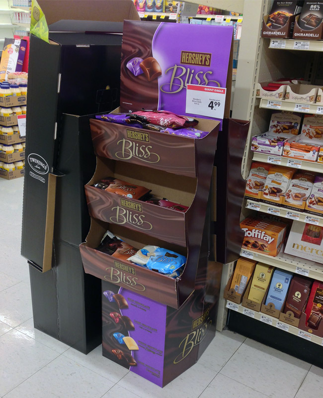 Popon | Image Gallery | Hershey's Bliss Candy Floor Display